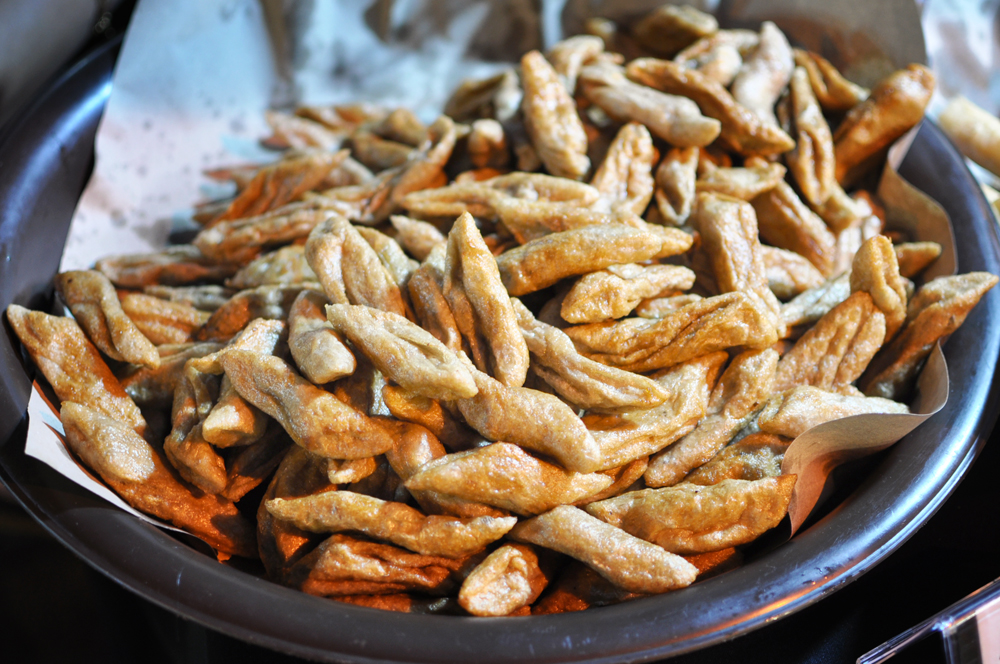 Keropok Lekor: The Popular Fish Snack from Terengganu | The Ambitious ...