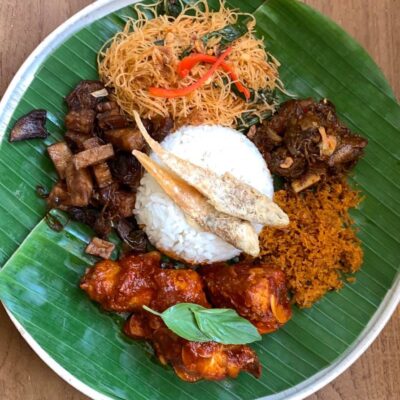 Nasi Ambeng: The Rice Platter Popular Among the Javanese Community in ...