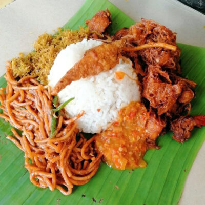 Nasi Ambeng: The Rice Platter Popular Among the Javanese Community in ...